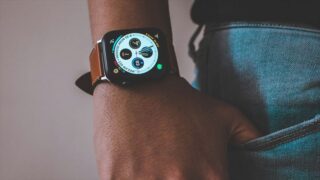 バイクにおすすめの腕時計7選！【雨・振動・危険でも身に着ける理由】 | PCXでGO！