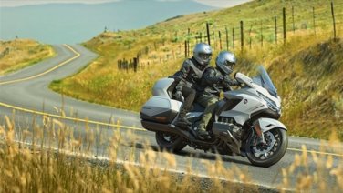 PCXは長距離ツーリングに使えるのか？【1台で全てを賄うならアリ】 | PCXでGO！