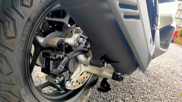 PCX（JK05・KF47）にパーキングブレーキを付ける方法、3選！ | PCXでGO！